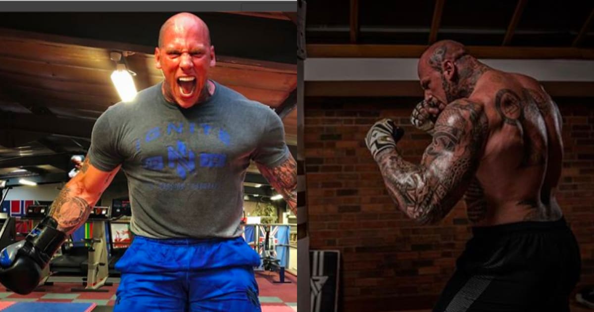 This 6ft 8, 320lb Monster Just Became a Pro MMA Fighter